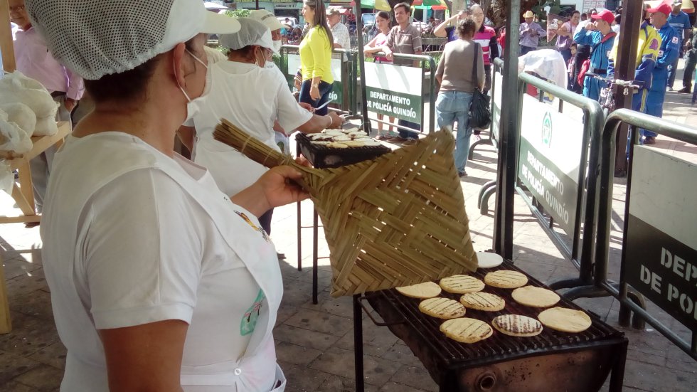 ACUERDO DE PAZ: 2000 arepas se elaboraron en Quimbaya, Quindío ...