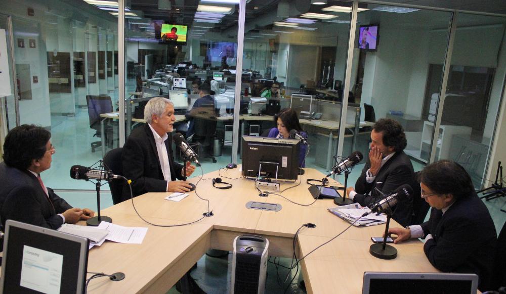 Panelistas del 28 de abril en Hora 20. | Fotogalería | hora_20 ...