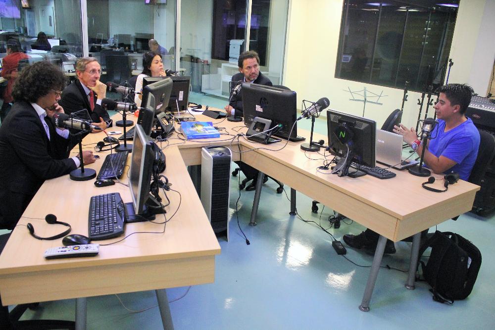 Panelistas del 4 de septiembre en Hora 20 | Fotogalería | hora_20 ...