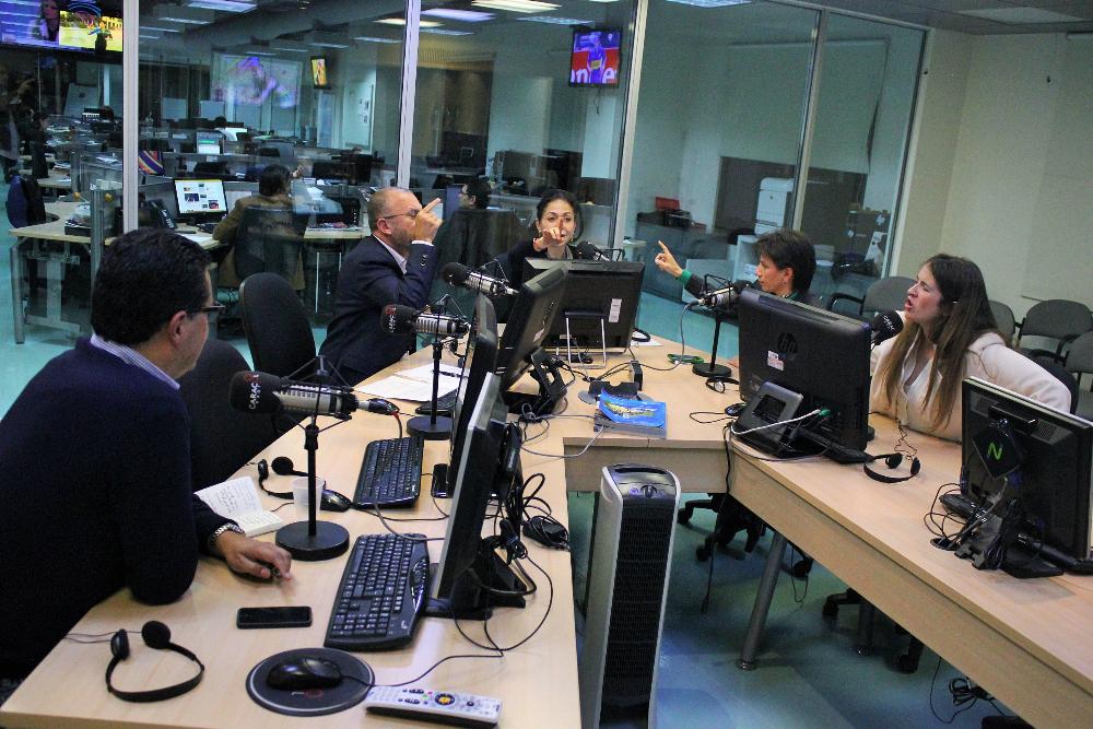 Panelistas del 18 de septiembre en Hora 20 | Fotogalería | hora_20 ...