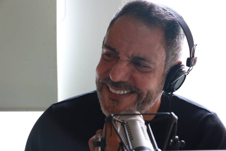 Moisés Angulo en Mi Banda Sonora. | A Vivir Que Son Dos Días | Caracol ...