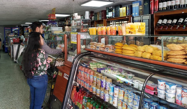 La importancia cultural de la tienda de barrio | Nuevo Mundo | Caracol ...