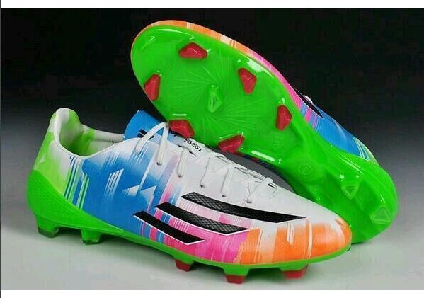 Los nuevos guayos de Messi | media | Caracol Radio