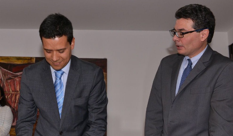 nuevo director de Invima: Javier Guzmán, nuevo director del Invima ...