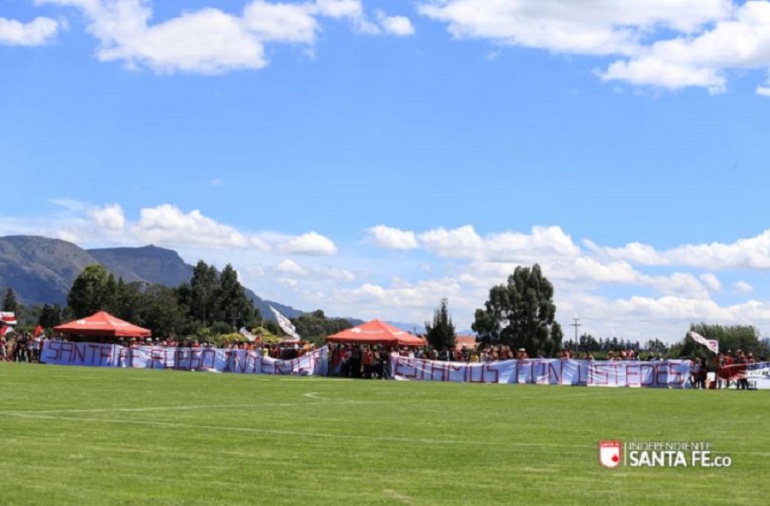 santa fe millonarios en vivo: Banderazo en Tenjo: la hinchada de Santa ...