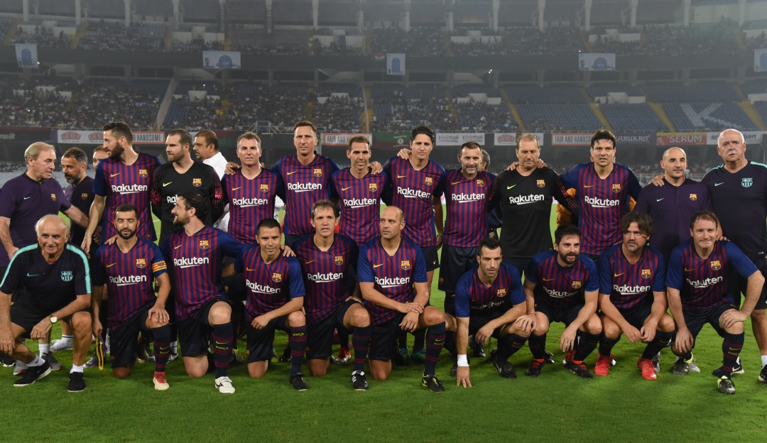 Barcelona Legends: Barça Legends debuta en Colombia con goleada ante ...