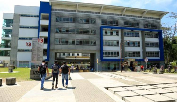 Jóvenes estudian gratis en la UTP: Cerca de 1.700 jóvenes de Pereira ...